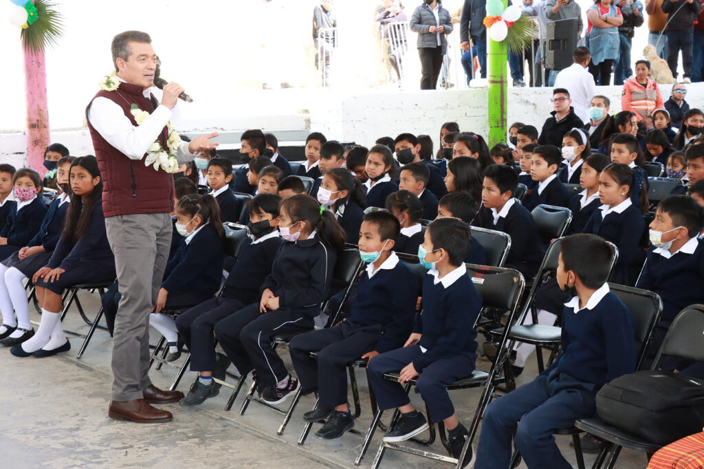 Rutilio Escandón inaugura espacios en la primaria “José de Allende y ...