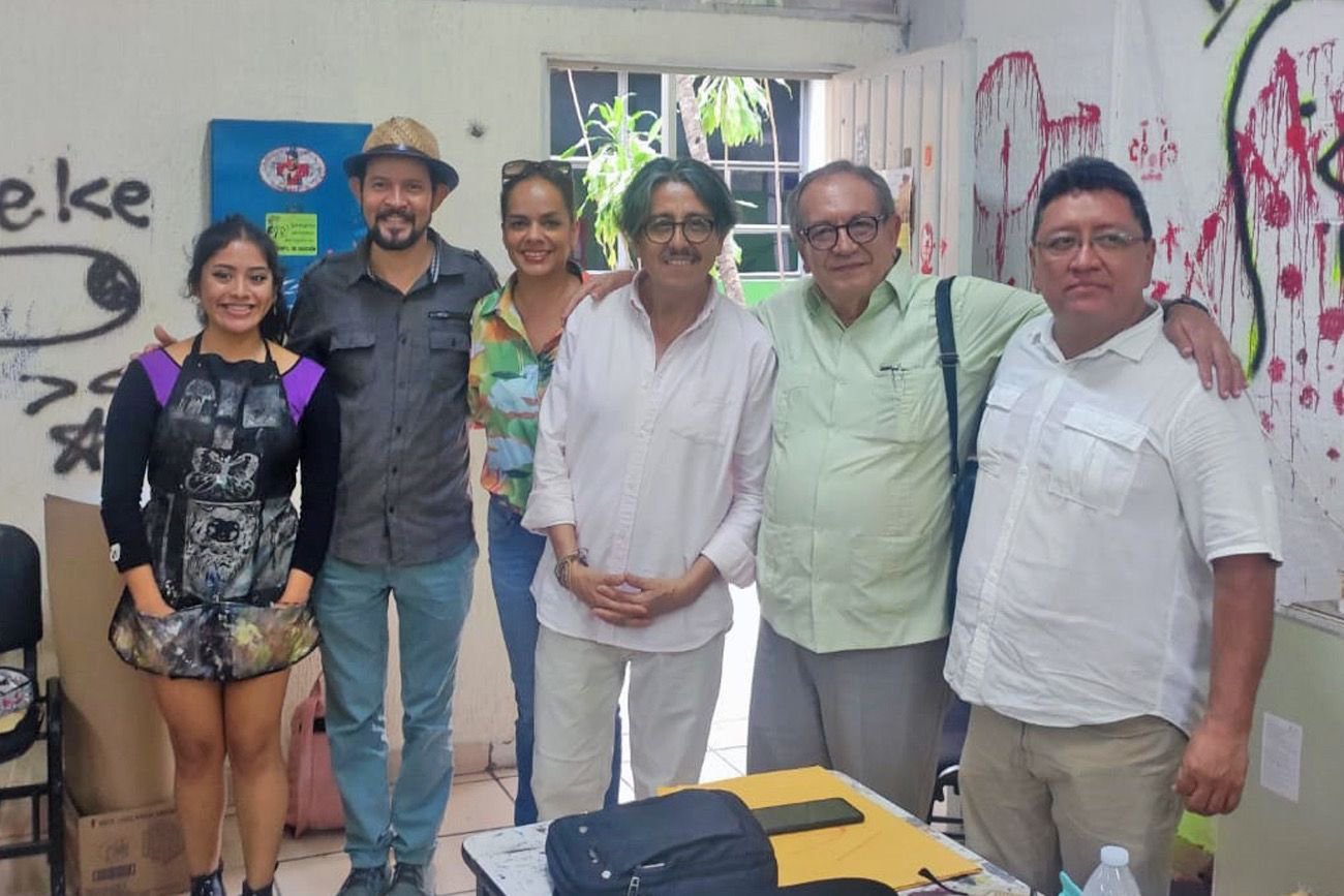 Imparte Agustín Castro taller en Unicach - Noticias Voz e Imagen de Chiapas