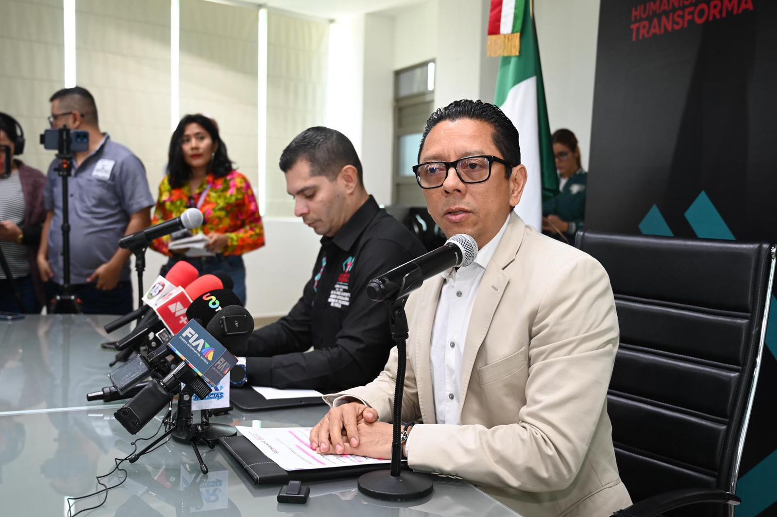 Llaven Abarca refrenda compromiso de Cero Corrupción y Cero Impunidad - Noticias Voz e Imagen de ...