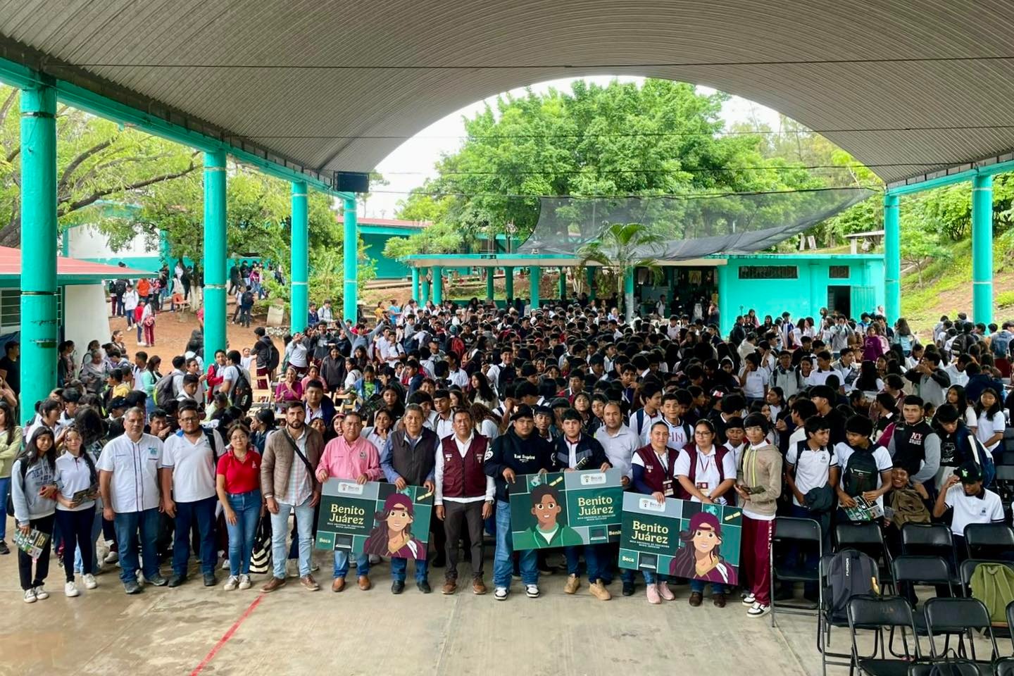 Jóvenes de media superior y superior recibirán beca de octubre ...